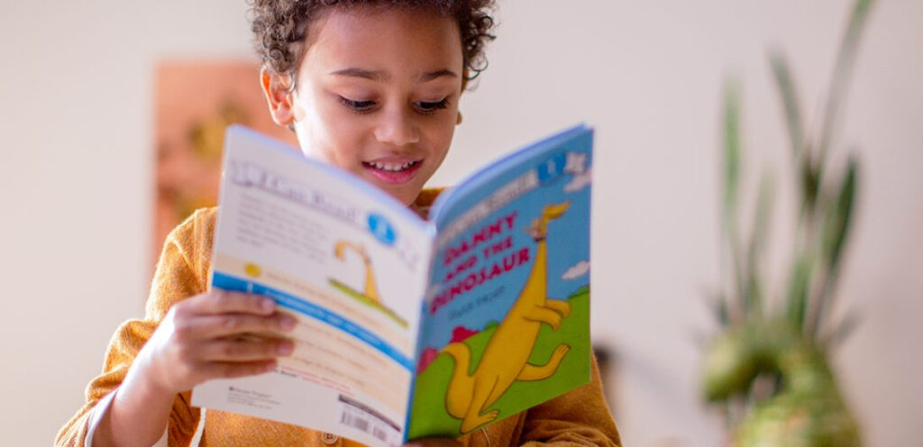 Reading vs. Screen Time: Which is Better for Your Child's Brain ...