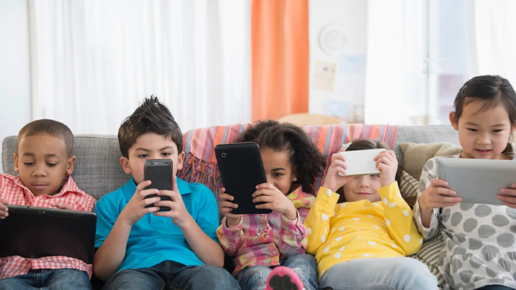 Reading vs. Screen Time: Which is Better for Your Child's Brain ...